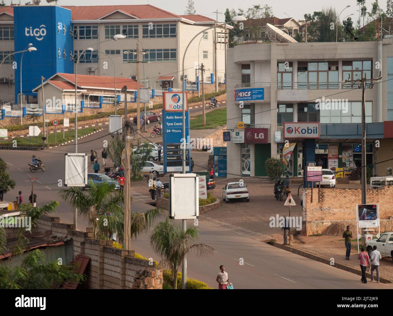 Rwanda street view hi-res stock photography and images - Alamy