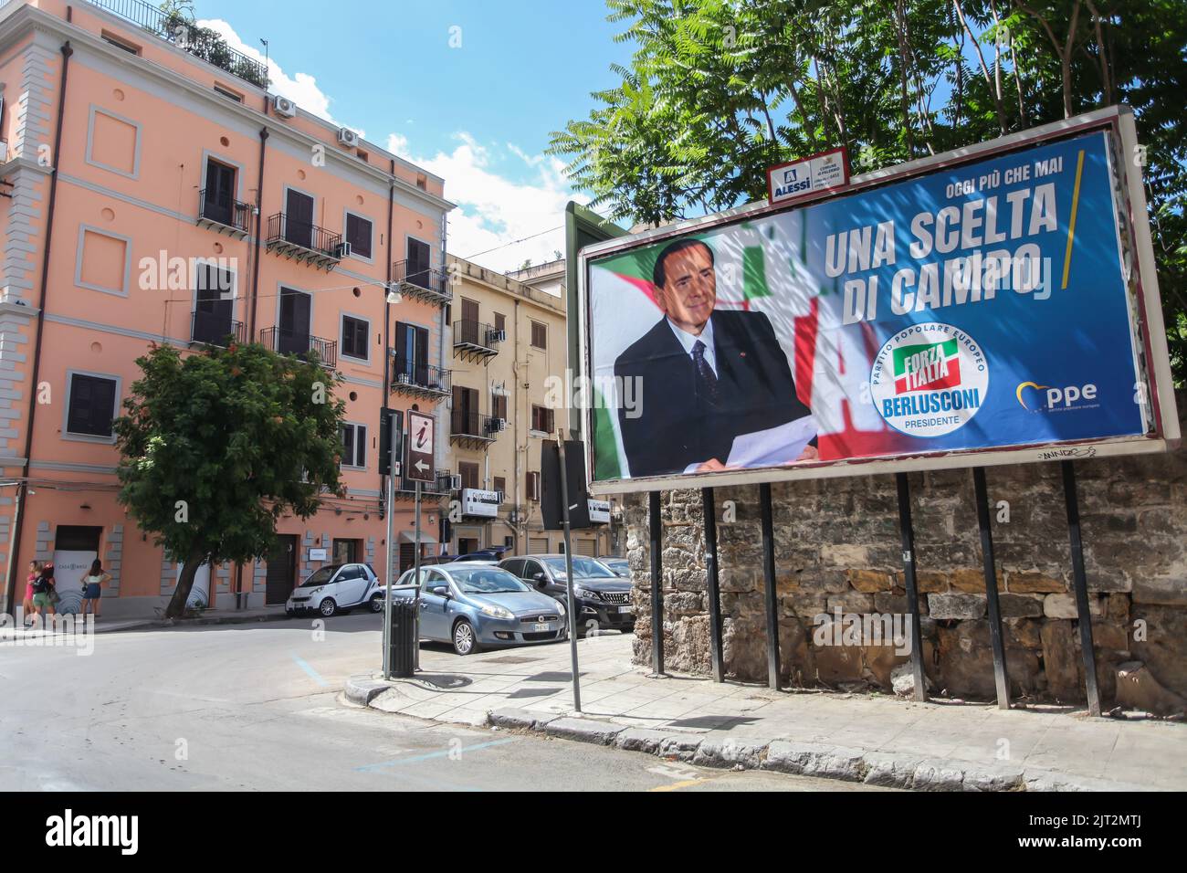 (8/20/2022) Elections in Italy: electoral campaign of Silvio Berlusconi ...