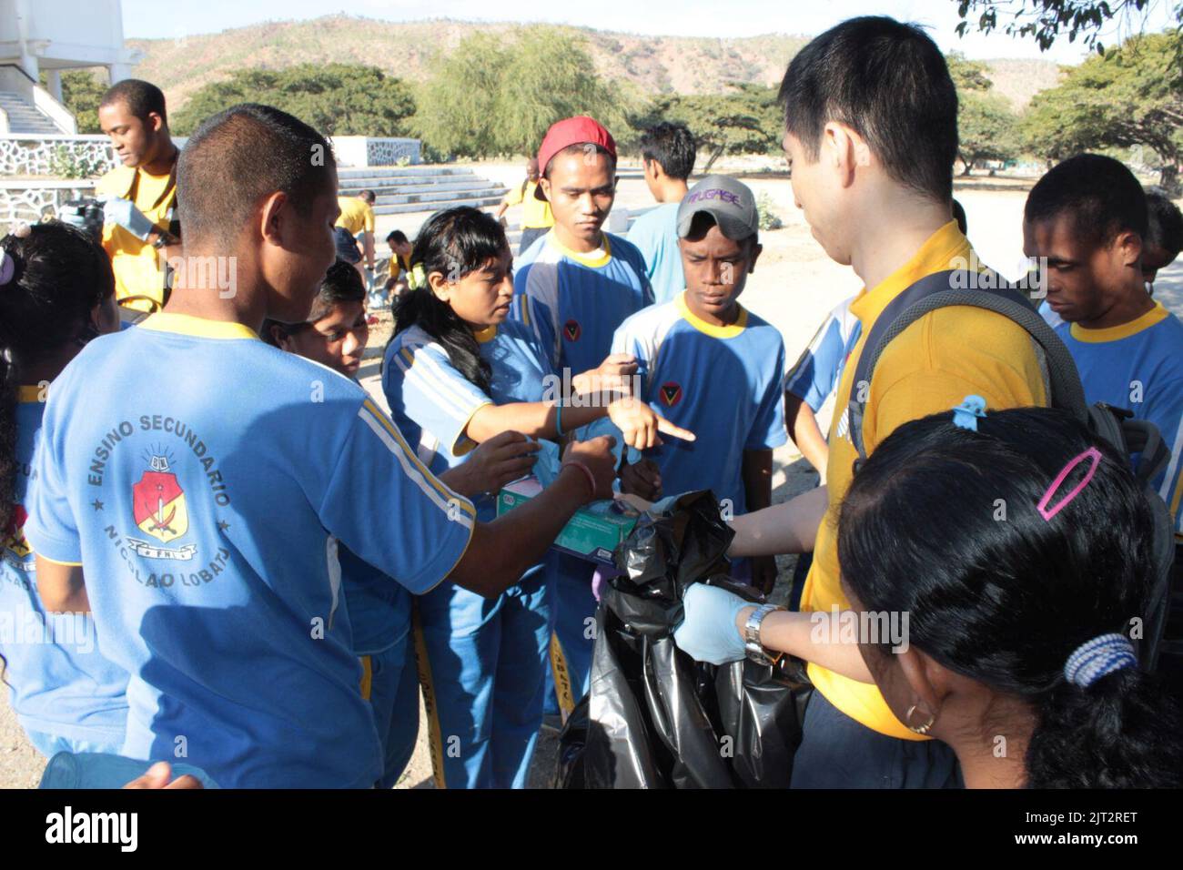 Trash pickup community service program 130829 Stock Photo - Alamy