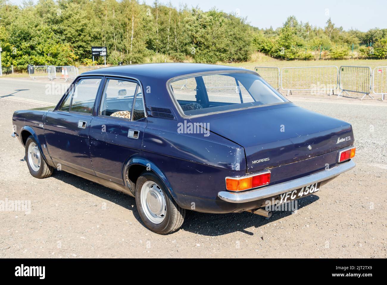 classic vintage dark blue 1973 vintage morris marina car YFC456L at ...