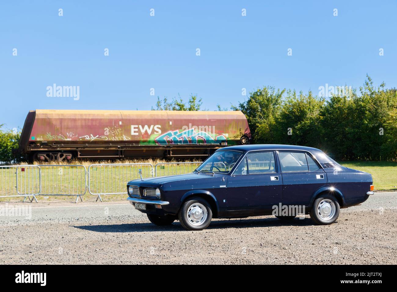 classic vintage dark blue 1973 vintage morris marina car YFC456L at ...