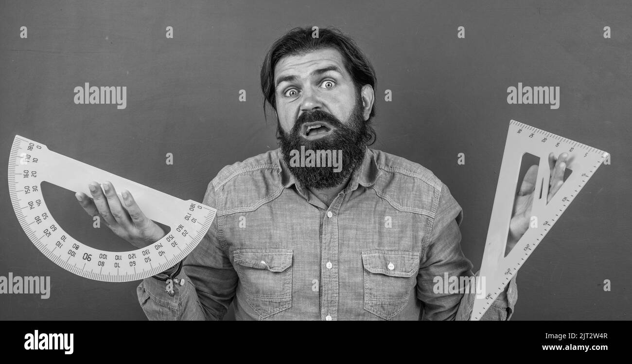 man confused with size measured on protractor and triangle ruler math ...