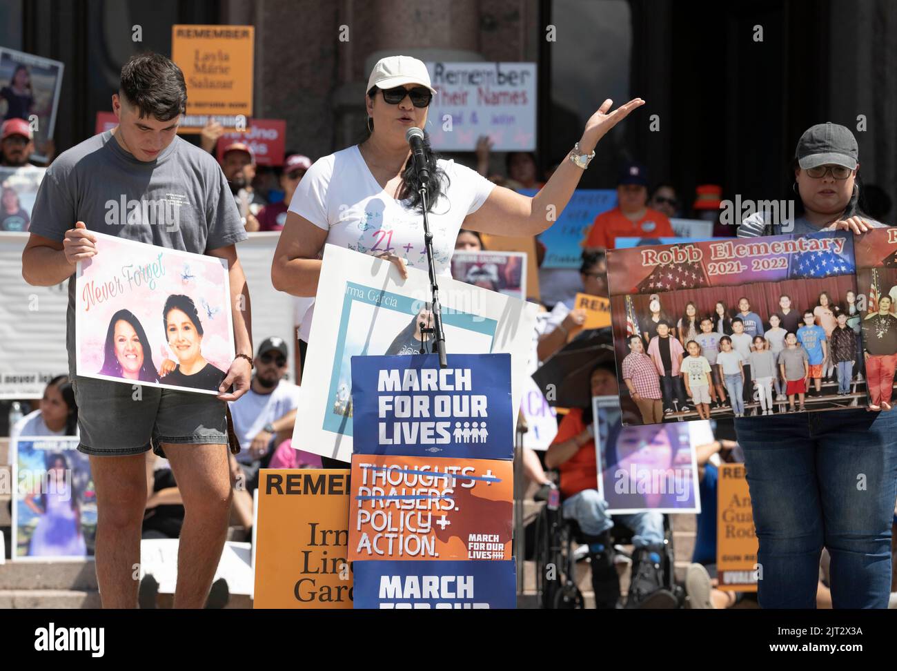 VELMA DURAN, sister of slain teacher Irma Garcia, speaks as families ...