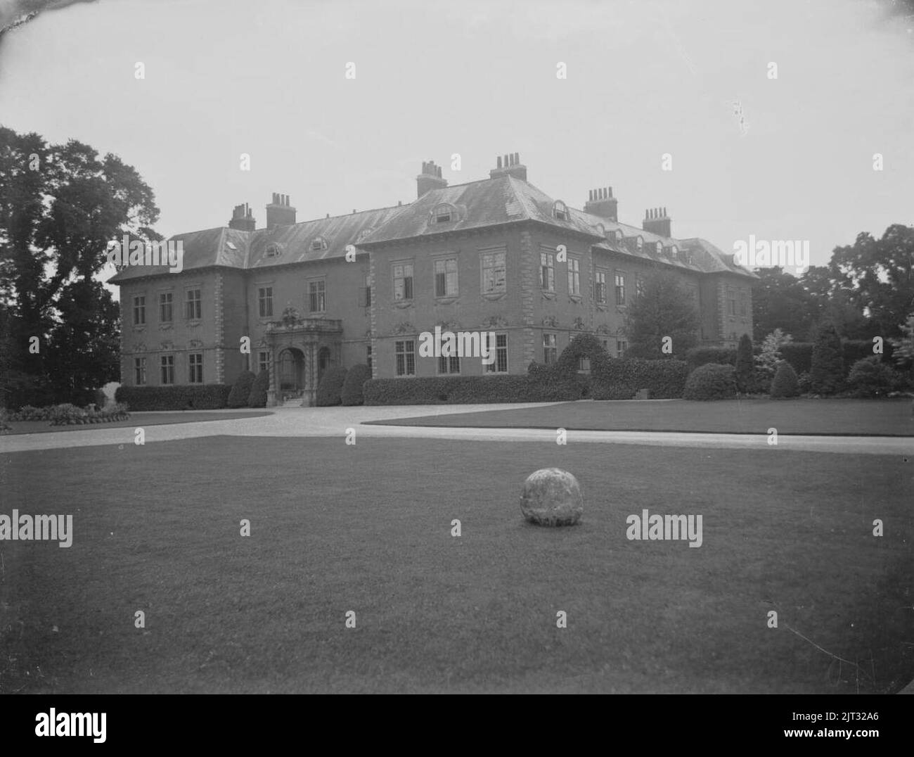 Tredegar house Black and White Stock Photos & Images - Alamy