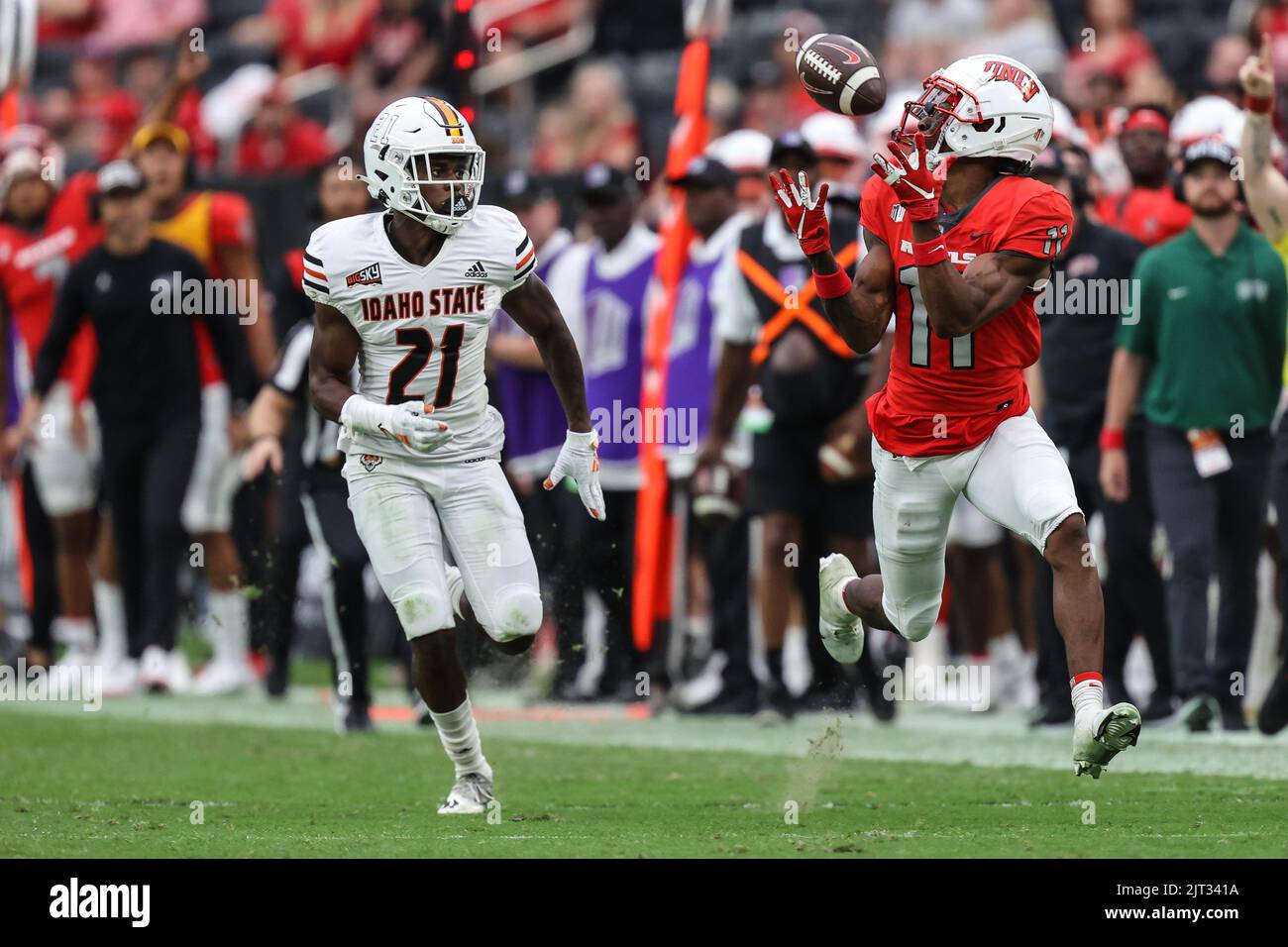 August 27, 2022: UNLV Rebels wide receiver Ricky White (11) catches the ...