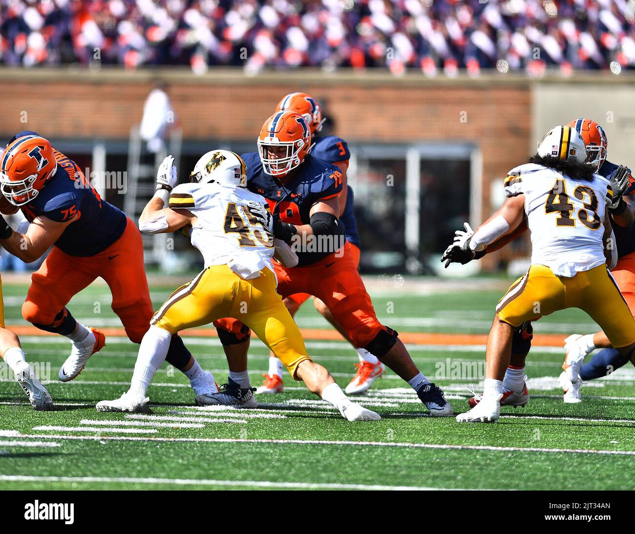August 27, 2022: Illinois Fighting Illini offensive lineman Isaiah ...