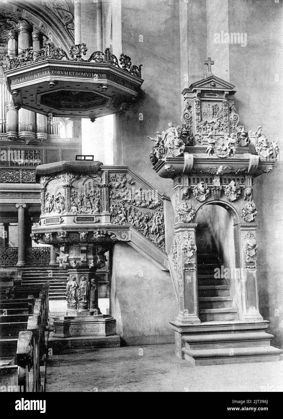 Trier, Dom Kanzel Charles Bernhoeft Stock Photo - Alamy