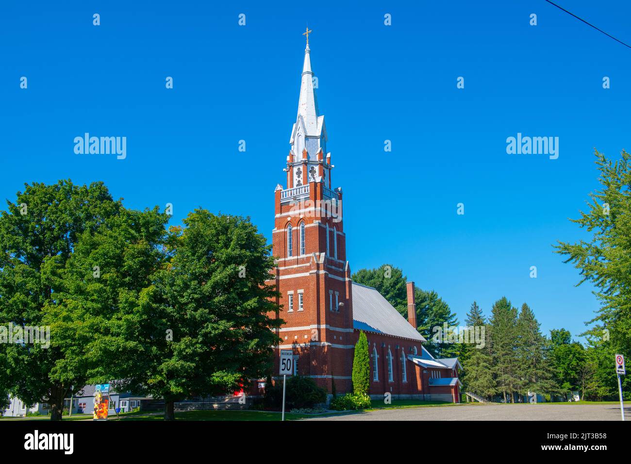 Quebec house in parish hi-res stock photography and images - Alamy