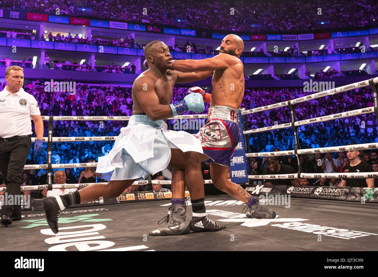 Youtube personalites Deji and Fousey during their light heavyweight ...