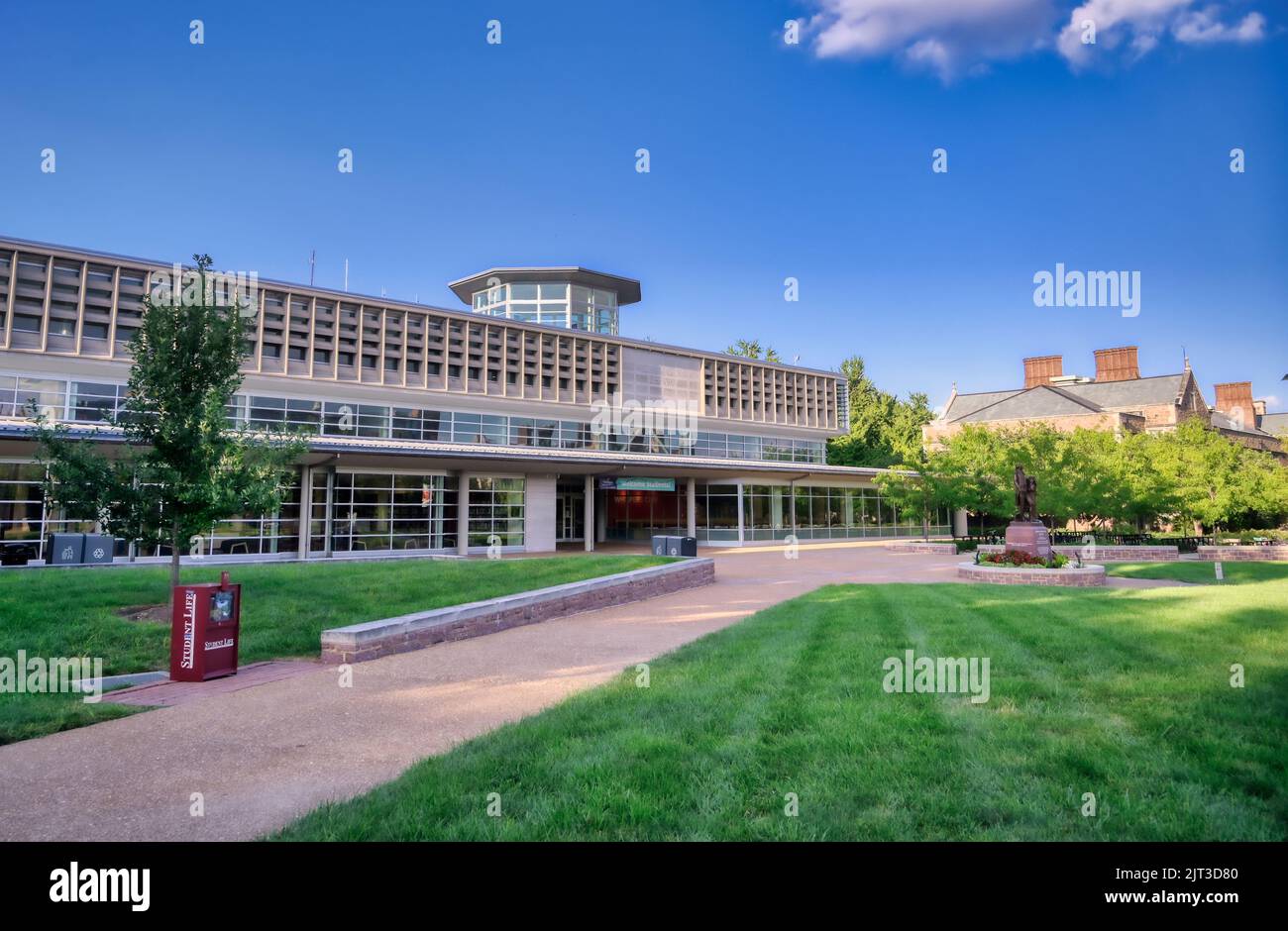 St Louis Missouri 08 22 2022 The John M Olin Library On The