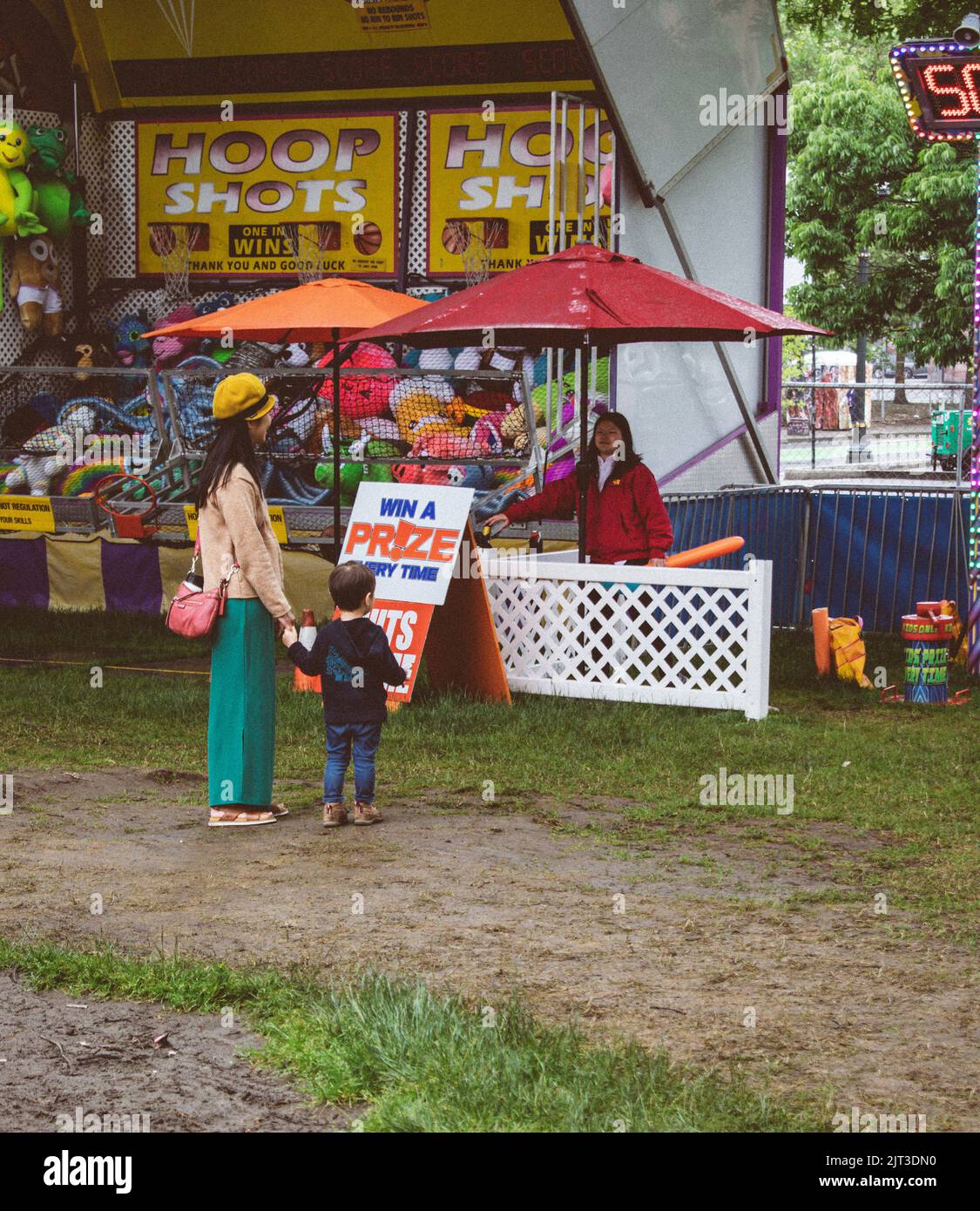Oregon street fair hi-res stock photography and images - Alamy
