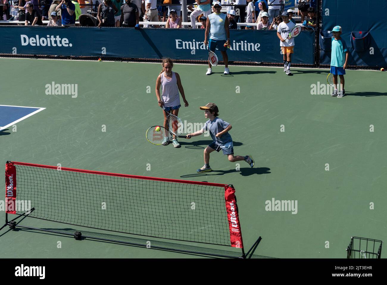 Us open attendance hi-res stock photography and images - Alamy