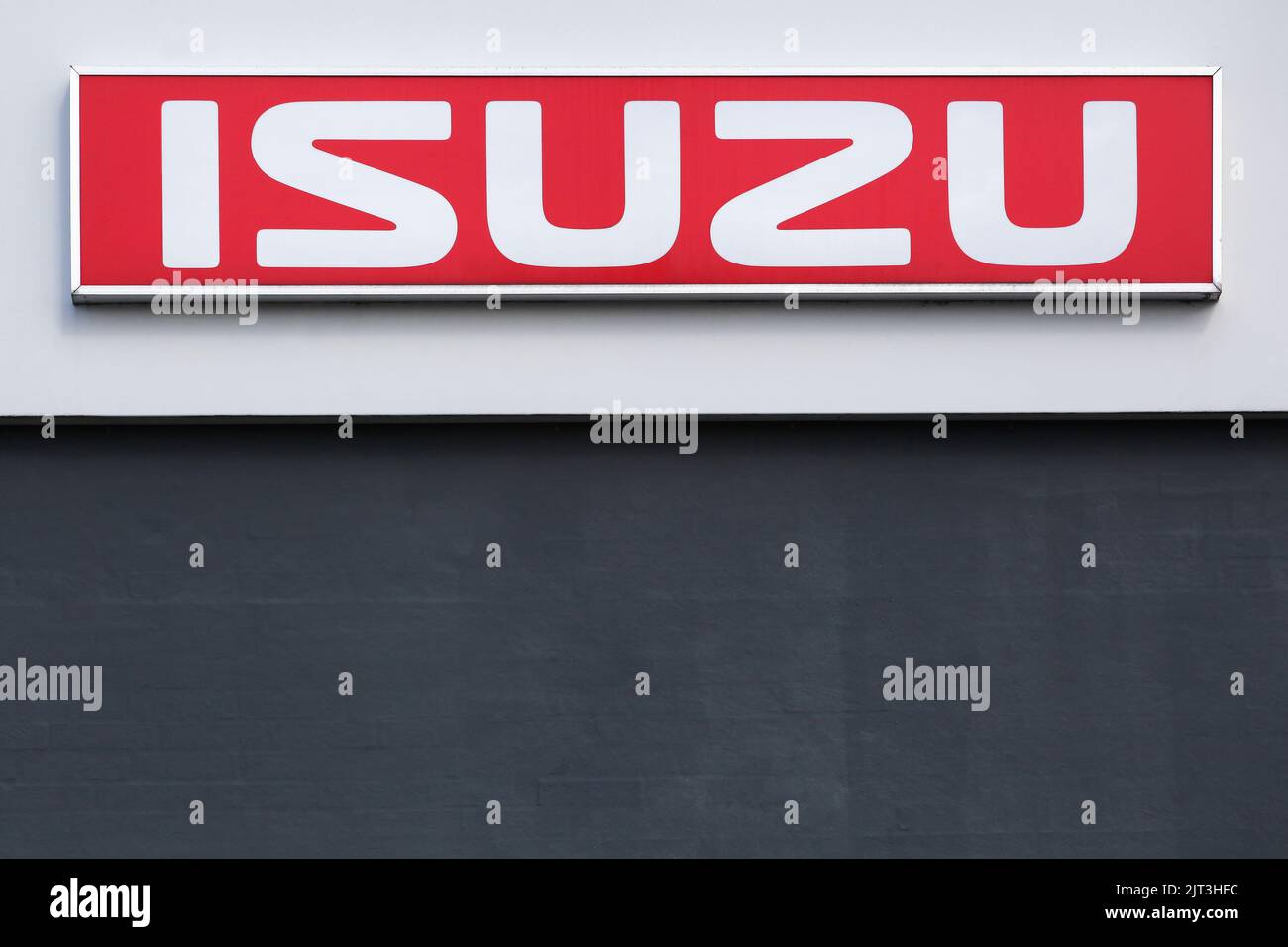 Isuzu Motors Logo