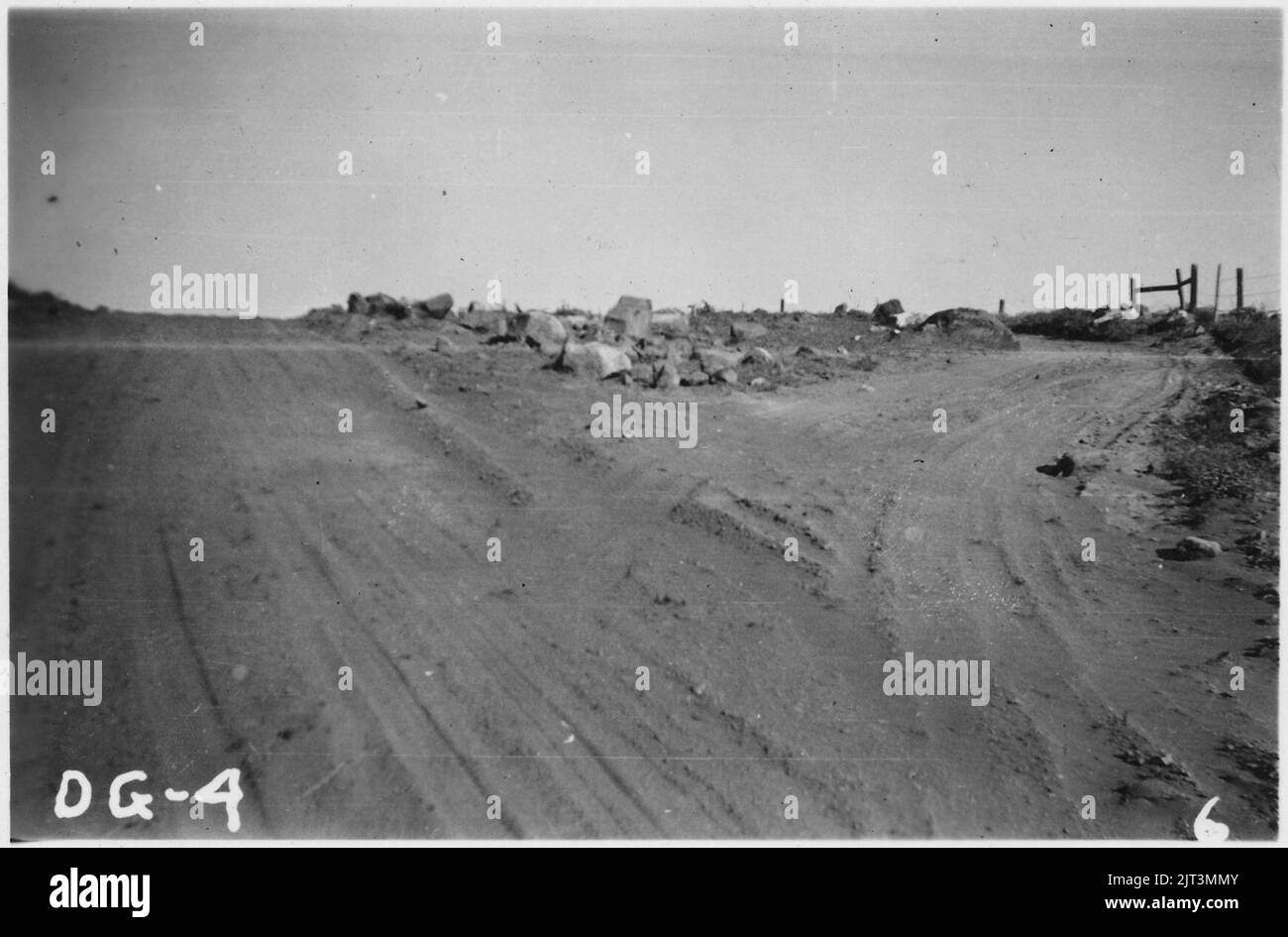 Truck trails. The Springfield-Big-Butte Road leaving Highway No. 39 ...