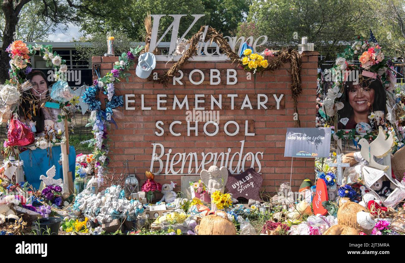 Uvalde memorial hi-res stock photography and images - Alamy