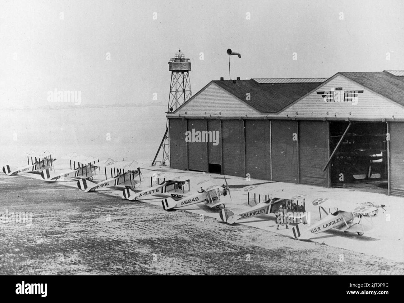 TS-1 VE-9 and 39B biplanes at NAS Norfolk 1924 Stock Photo - Alamy