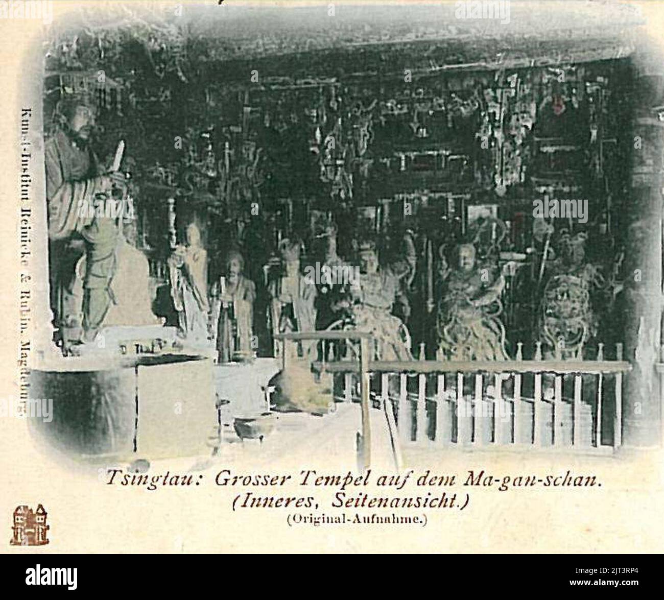 Tsingtau Grosser Tempel auf dem Ma gan schau ca 1900 Stock Photo - Alamy