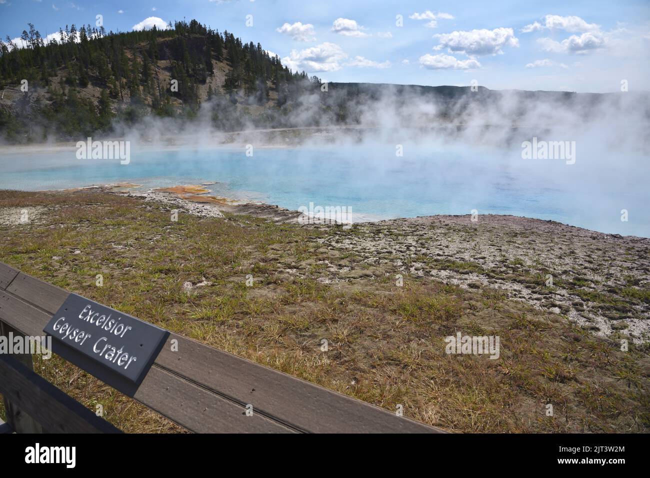 Yellowstone National Park hot springs Stock Photo - Alamy
