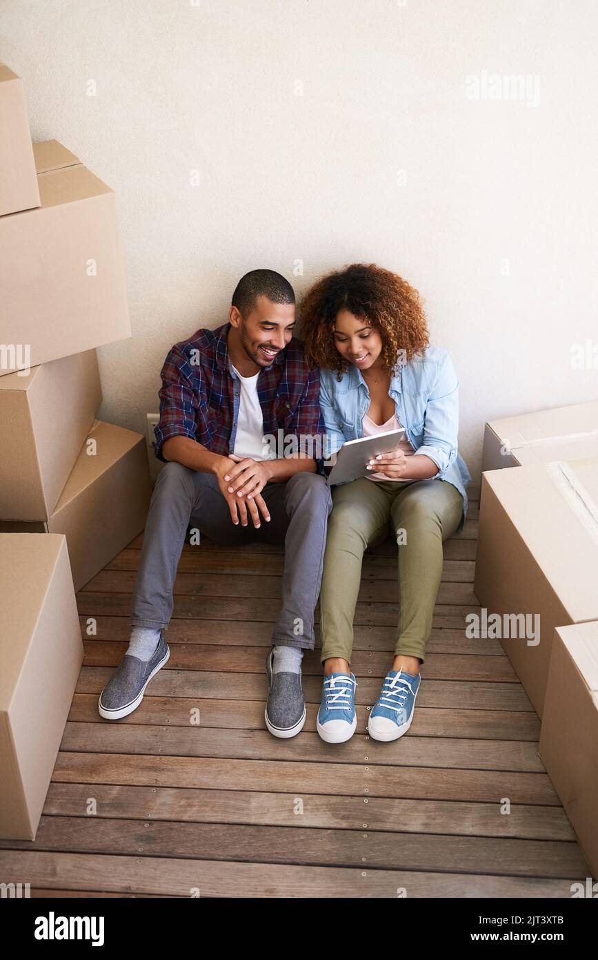 Sitting man sitting on boxes hi-res stock photography and images - Alamy