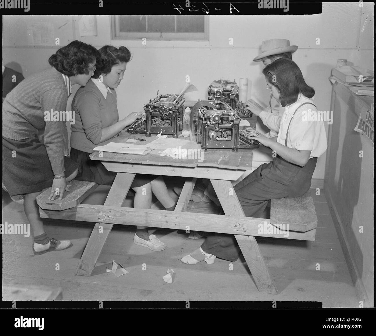 Tule Lake Relocation Center, Newell, California. Evacuees working at ...