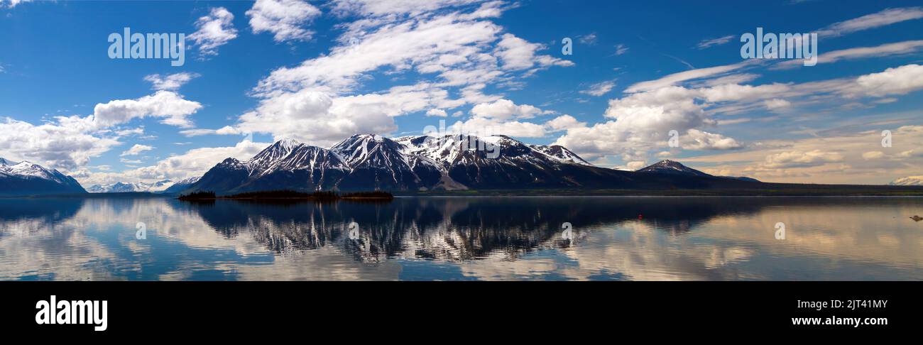 Atlin lake hi-res stock photography and images - Alamy