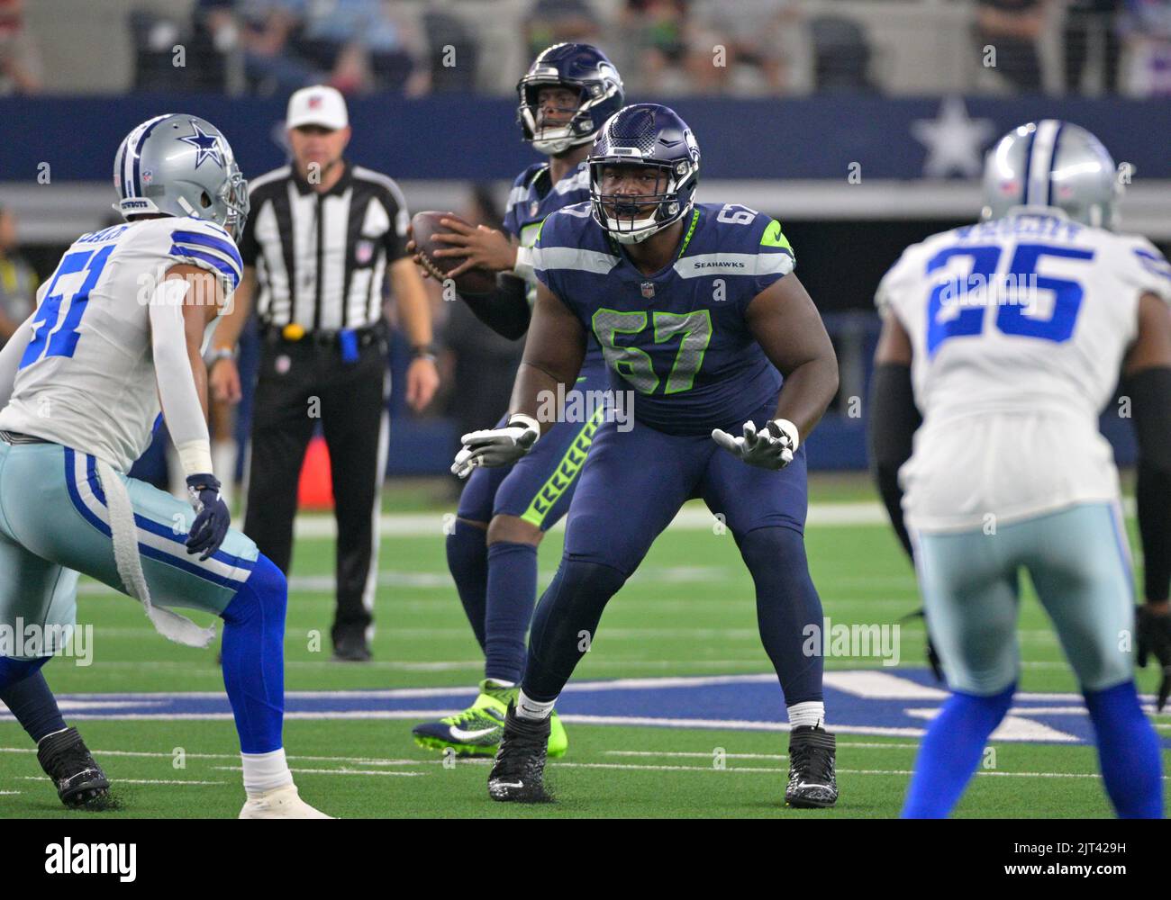 August 26 2022: Seattle Seahawks offensive tackle Charles Cross (67 ...