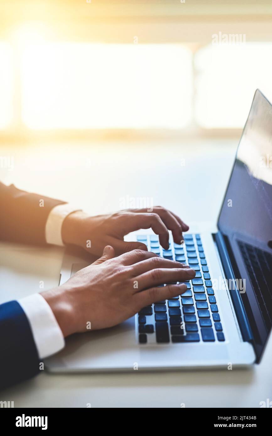 Typing a story hi-res stock photography and images - Alamy