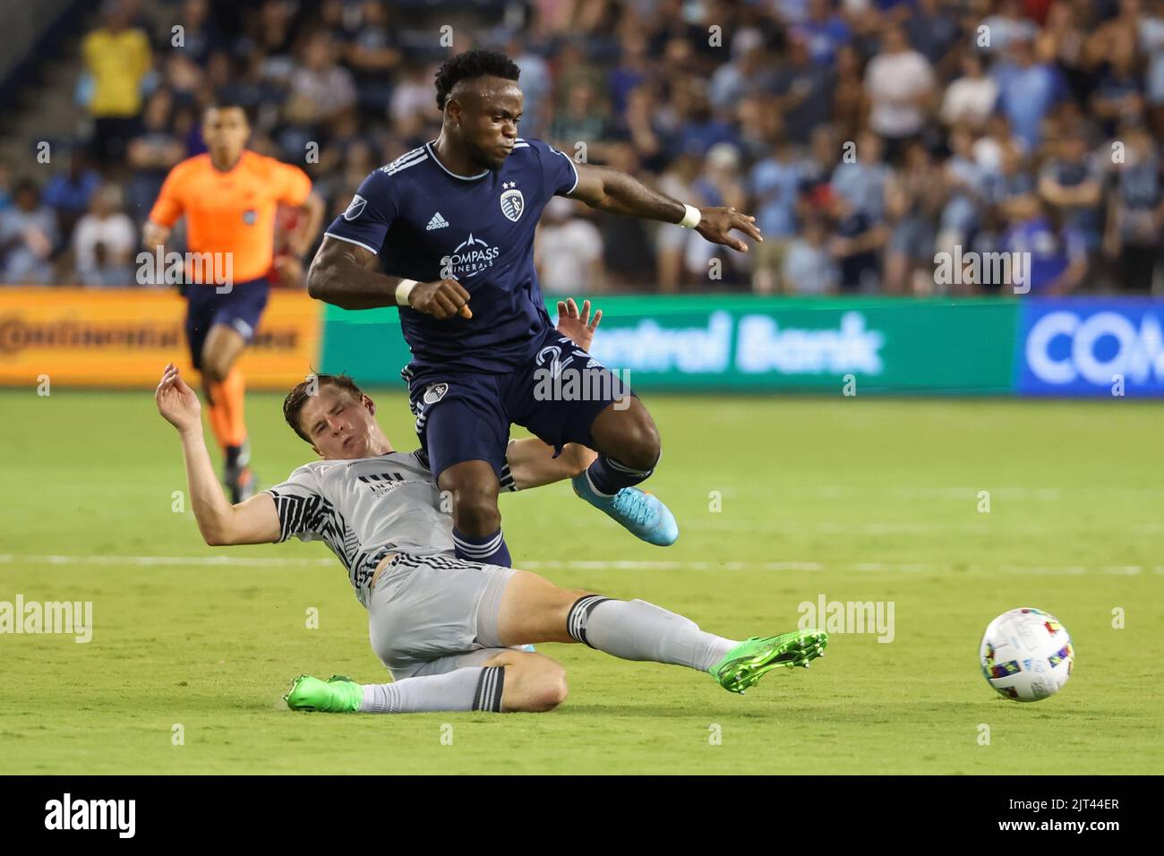 KANSAS Kansas City, KS - AUGUST 27: San Jose Earthquakes defender ...