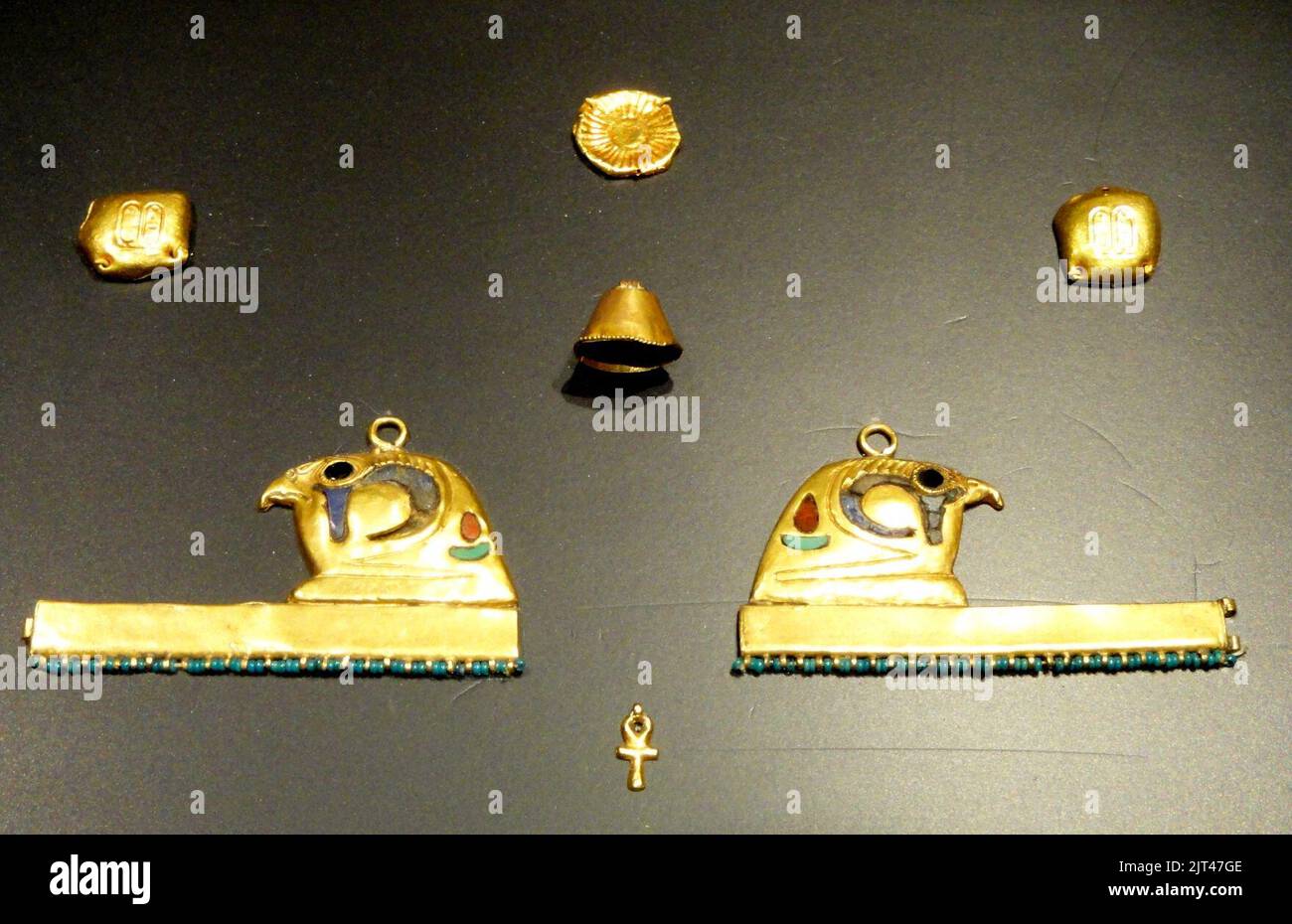 Tut-ankh-Amun funerary jewelry, gold with lapis lazuli, Thebes, New ...