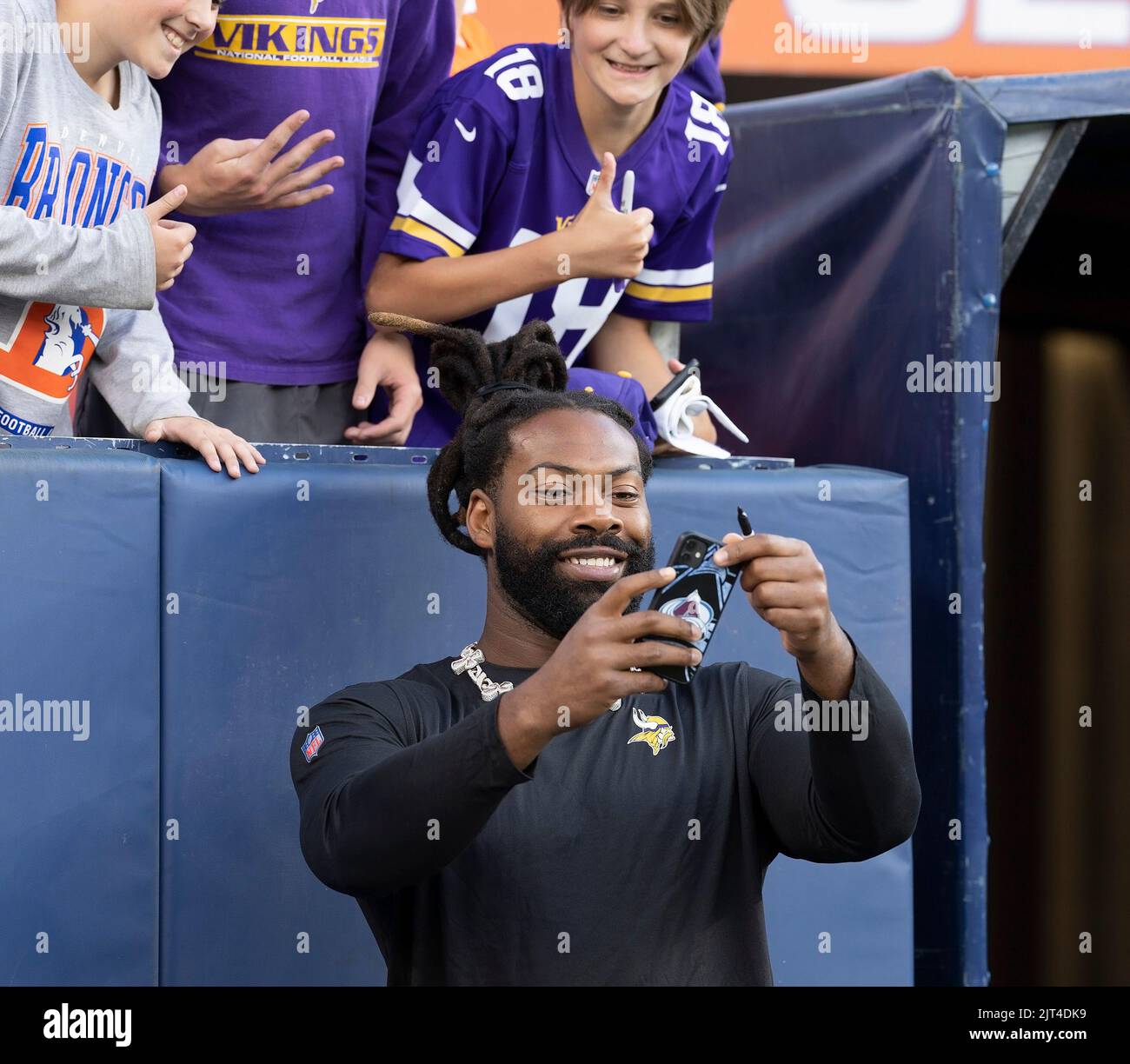 Denver, Colorado, USA. 27th Aug, 2022. Vikings OLB ZA'DARIUS SMITH ...