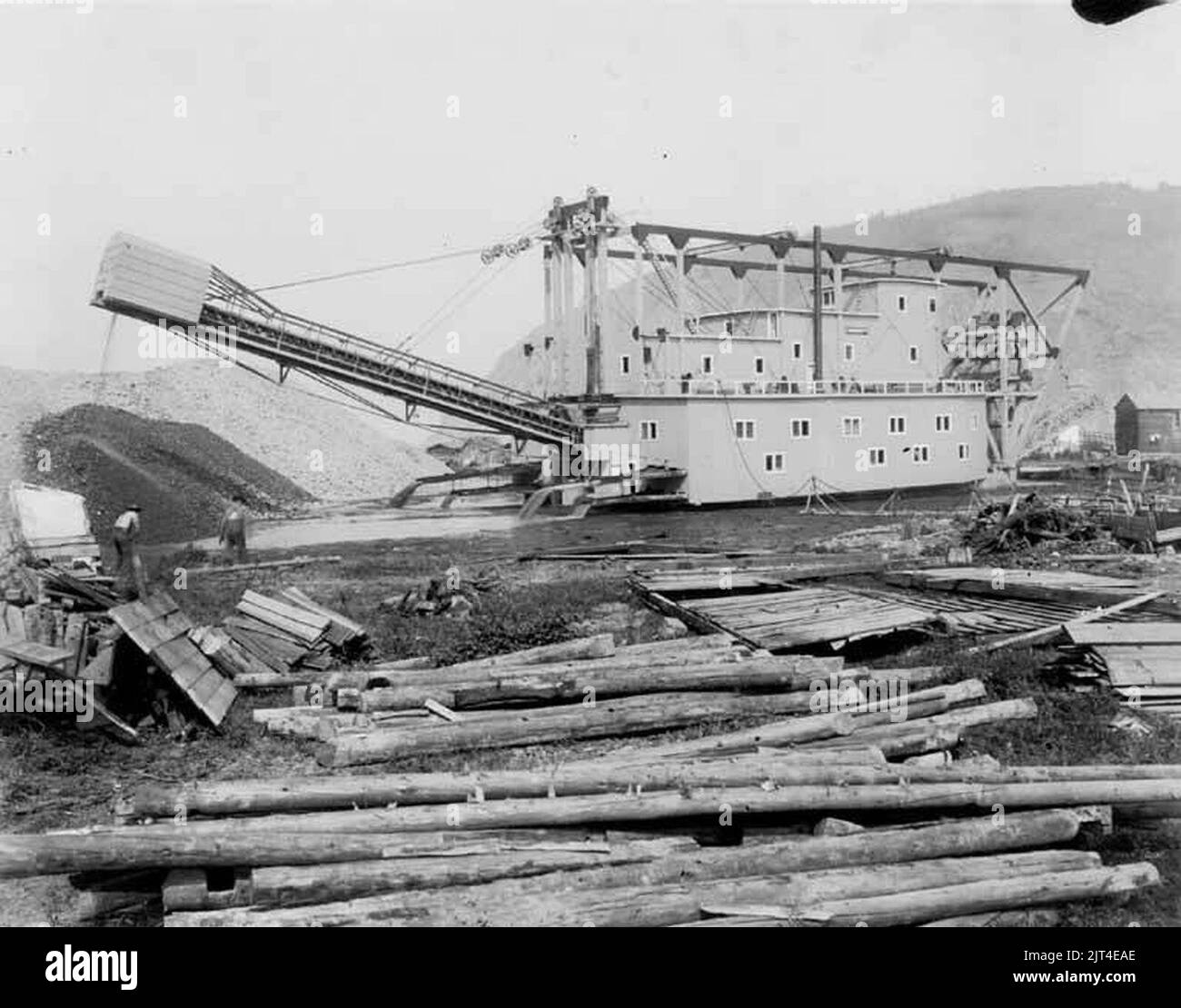Dredge operation Black and White Stock Photos & Images - Alamy