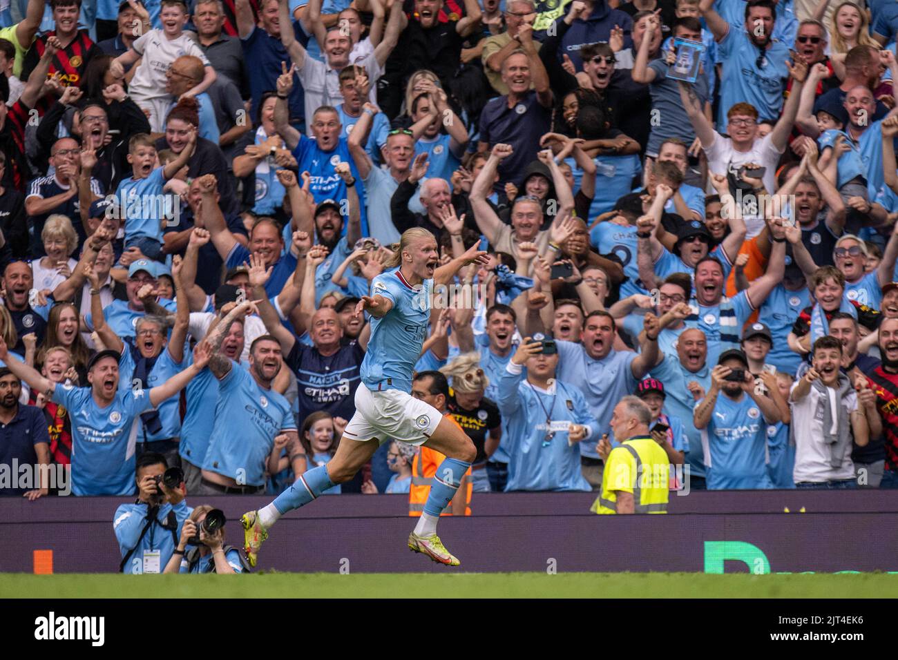 MANCHESTER, ENGLAND - AUGUST 27: Erling Haaland of Manchester City ...