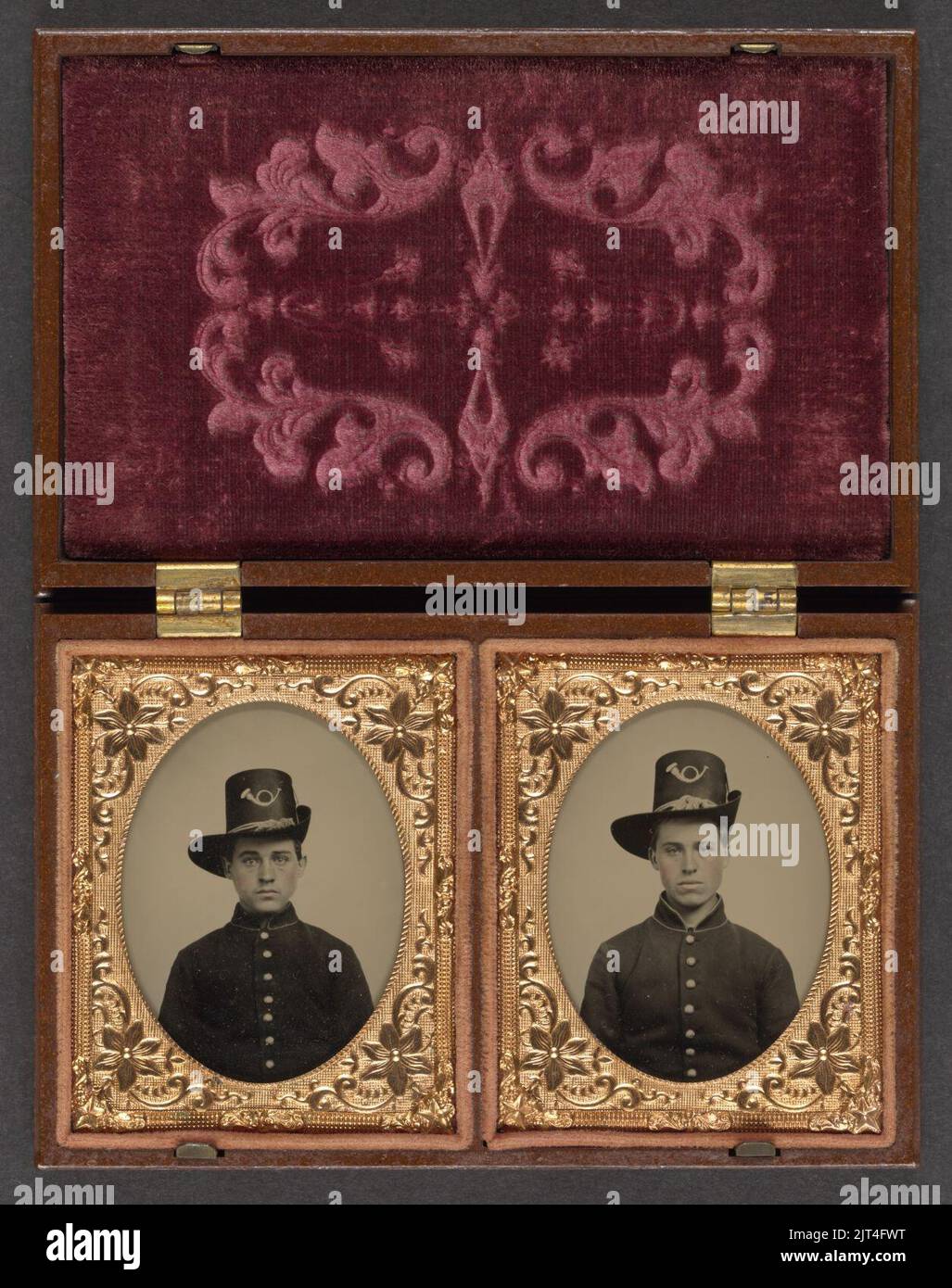 Two unidentified soldiers in Union uniforms with Hardee hats bearing ...