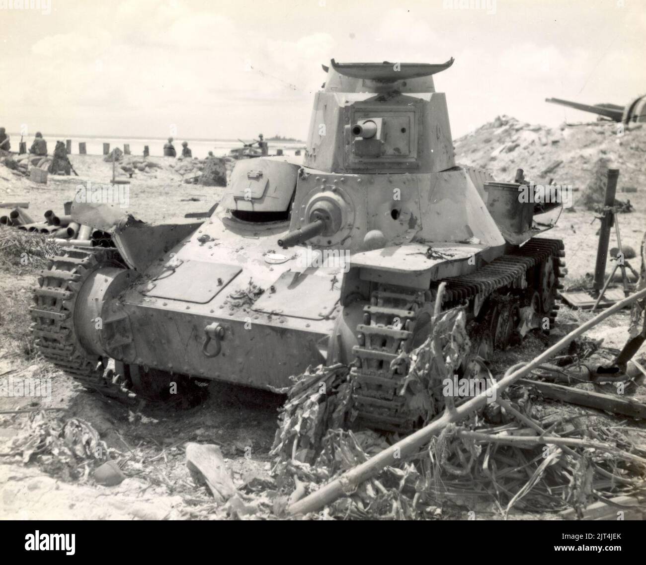 Type 95 light tank Tarawa cropped 1943 127-gr-18-123-64411 001-ac Stock ...