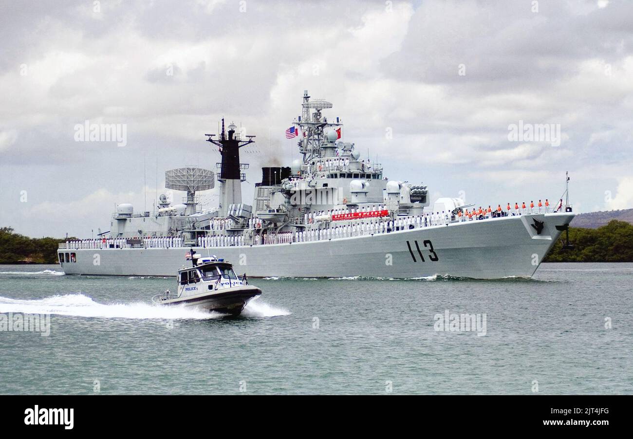 Type 052 destroyer hi-res stock photography and images - Alamy