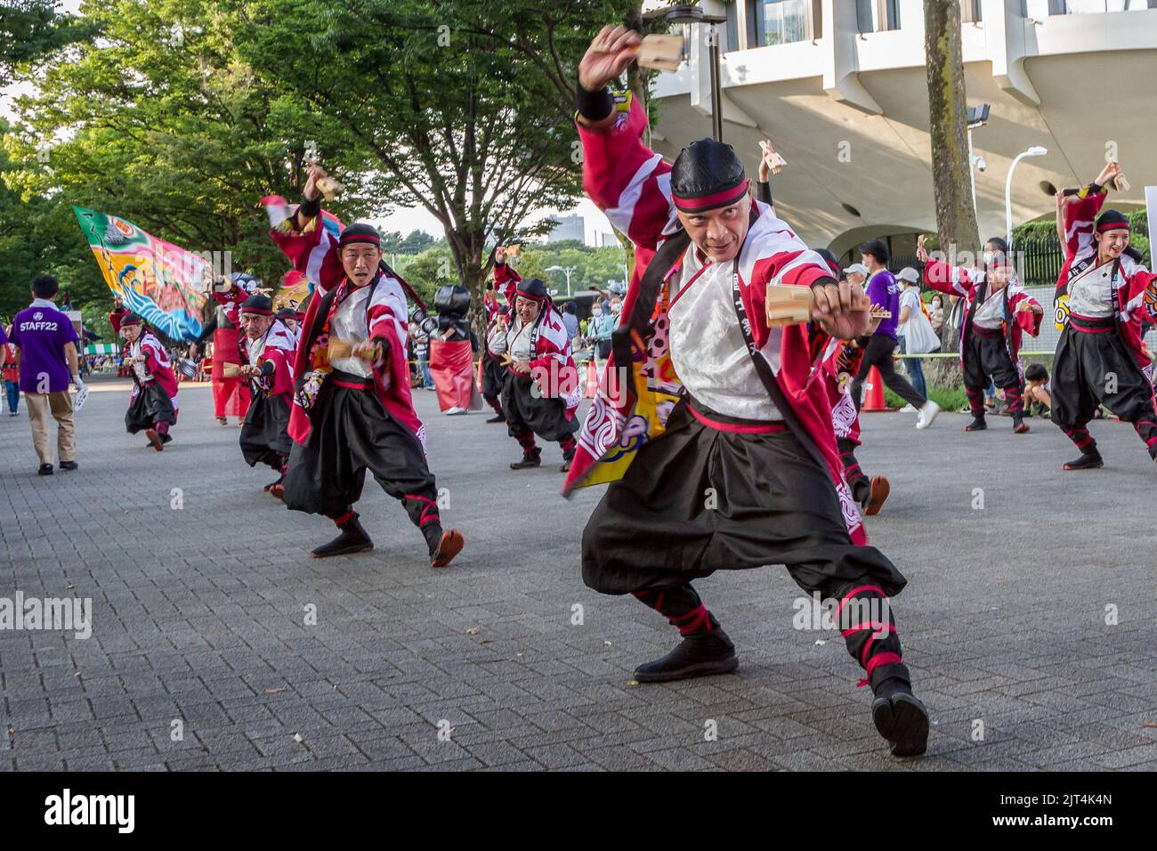 Male dancers perform at the Harajuku Omotesando Super Yosakoi Dance ...