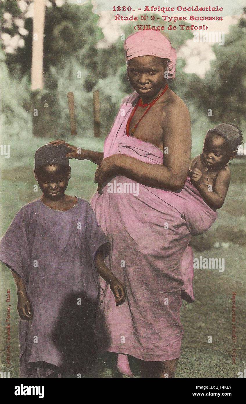 Types Soussou (village de Tafori)-Afrique Occidentale Stock Photo - Alamy