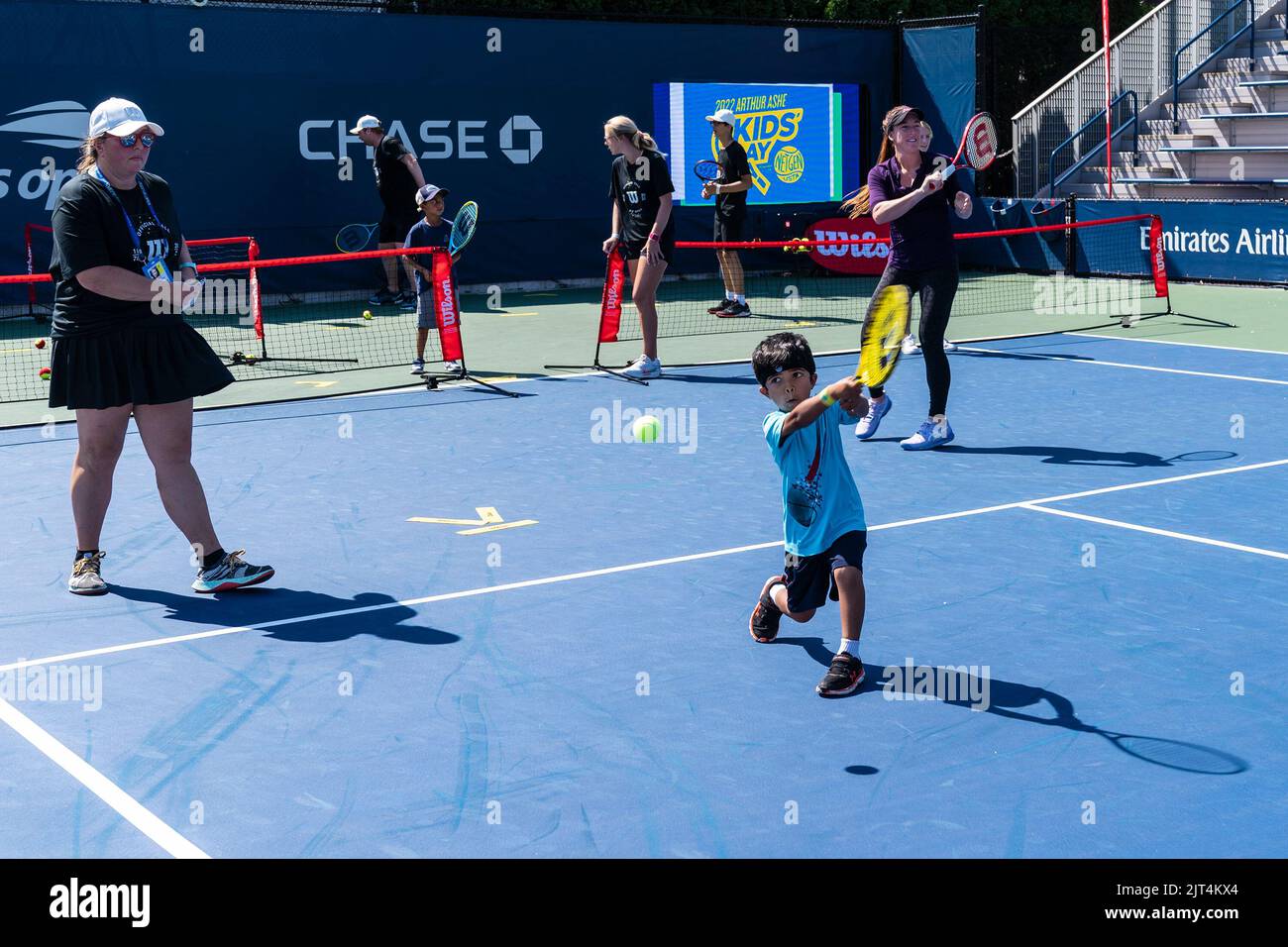 Us open attendance hi-res stock photography and images - Alamy