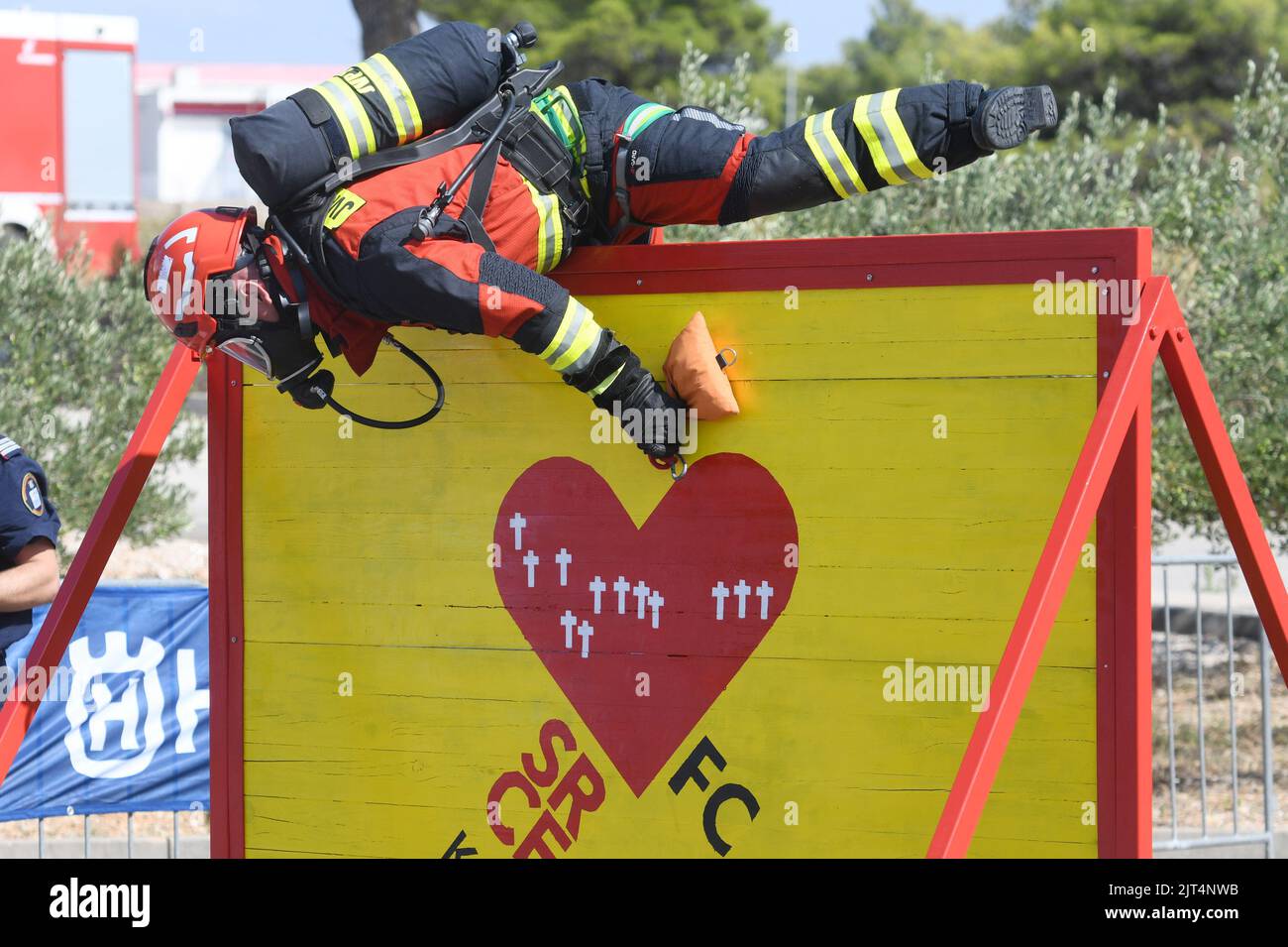 Memorial firefighting competition hi-res stock photography and images ...