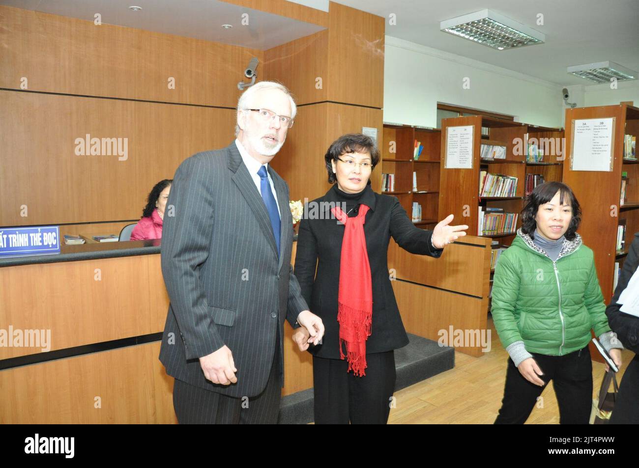 U.S. Ambassador David Shear visits the National Library Stock Photo - Alamy