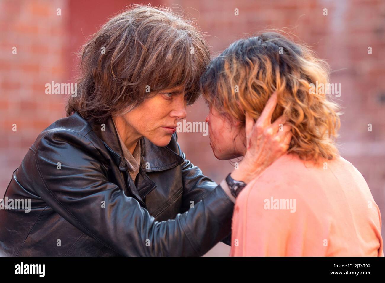 NICOLE KIDMAN and TATIANA MASLANY in DESTROYER (2018), directed by ...
