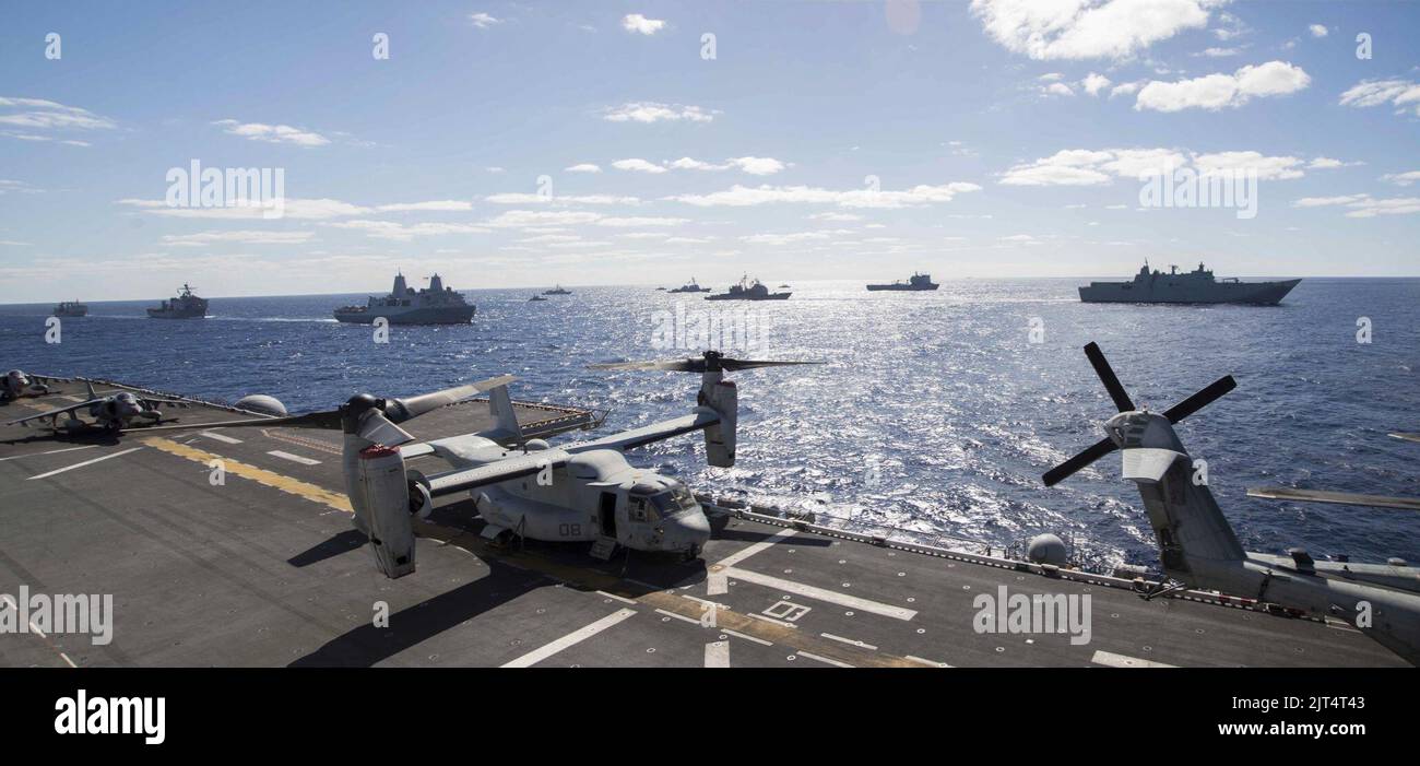 Royal australian navy ships hi-res stock photography and images - Alamy