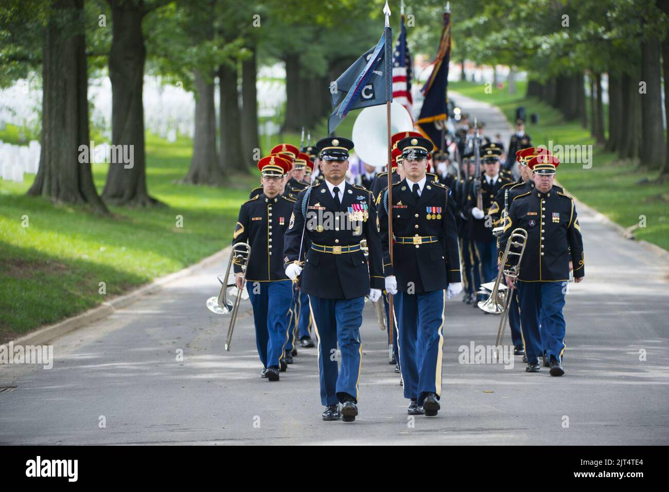 U.S. Army Sgt. Repatriation at Arlington National Cemetery (35678082943 ...