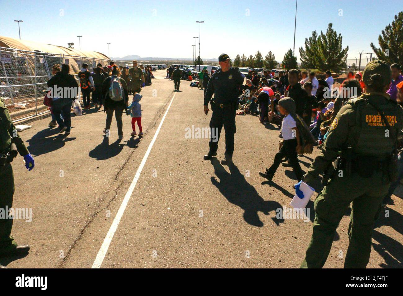 U.S. Border Patrol agents apprehend 1,036 illegal aliens Stock Photo ...