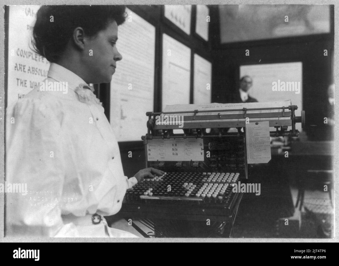 Bureau machines hi-res stock photography and images - Alamy