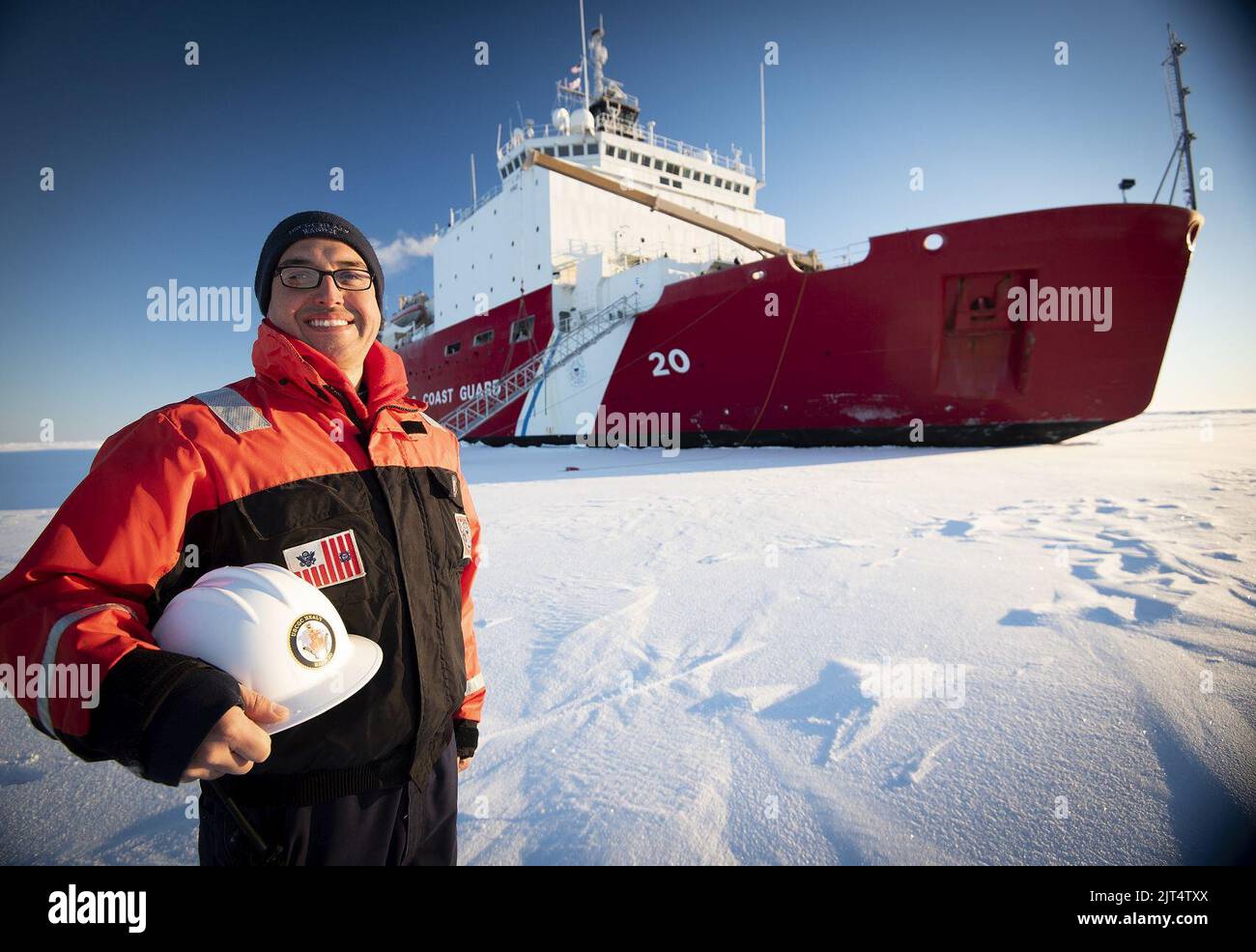 U.S. Coast Guard Petty Officer 1st Class Marine science technician ...