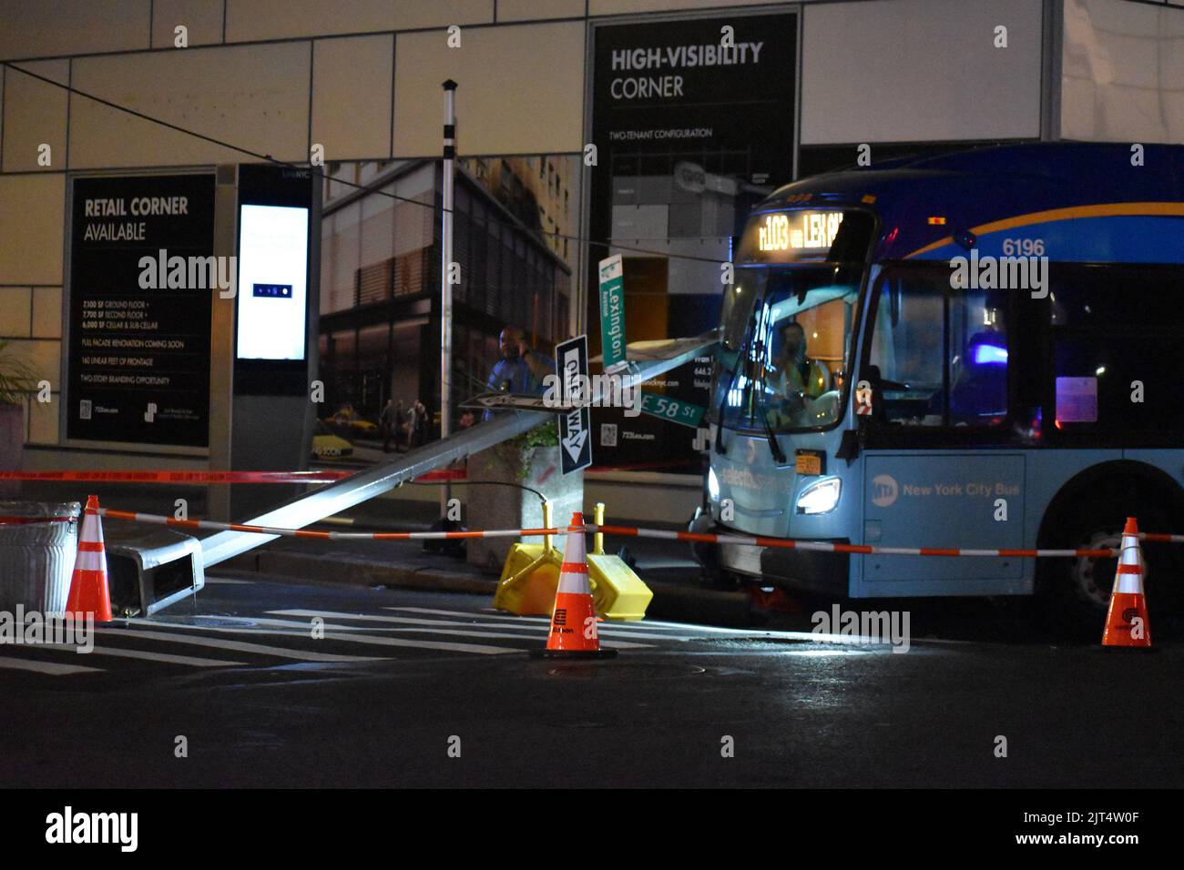 M101 bus hi-res stock photography and images - Alamy