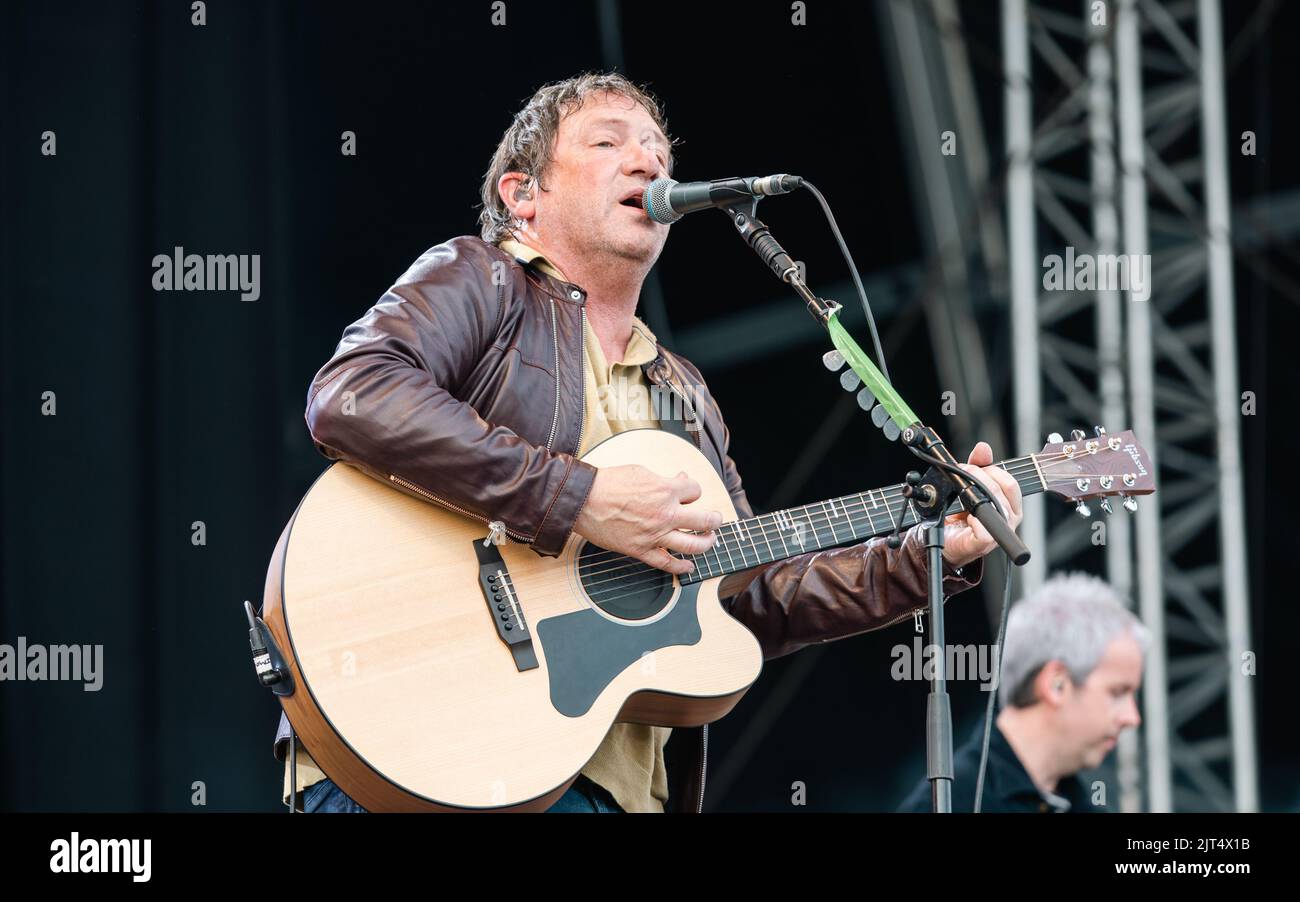 Andy day performer hi-res stock photography and images - Alamy