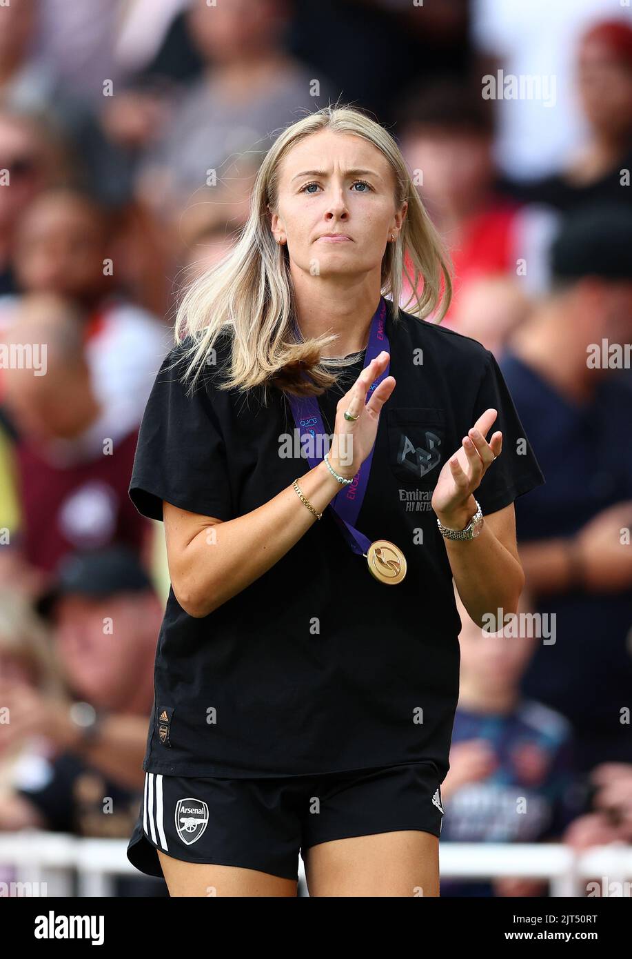 Leah williamson arsenal 2022 hi-res stock photography and images - Alamy