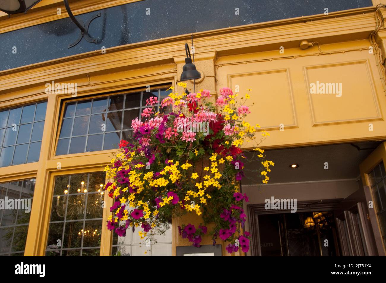 The portobello pub hi-res stock photography and images - Alamy